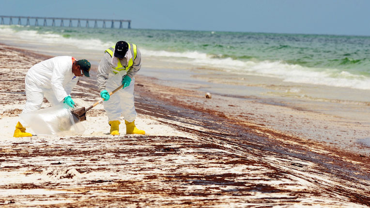 National Commission on the BP Deepwater Horizon Oil Spill and Offshore ...