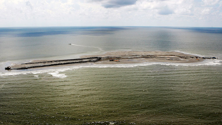 National Commission on the BP Deepwater Horizon Oil Spill and Offshore ...